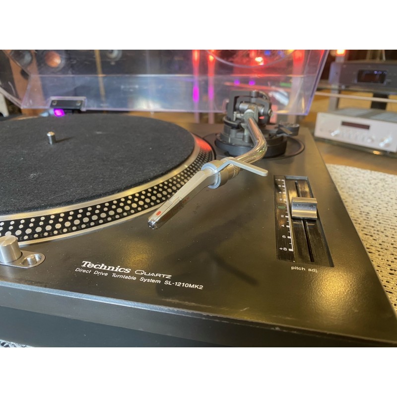 Technics SL-1210MK2